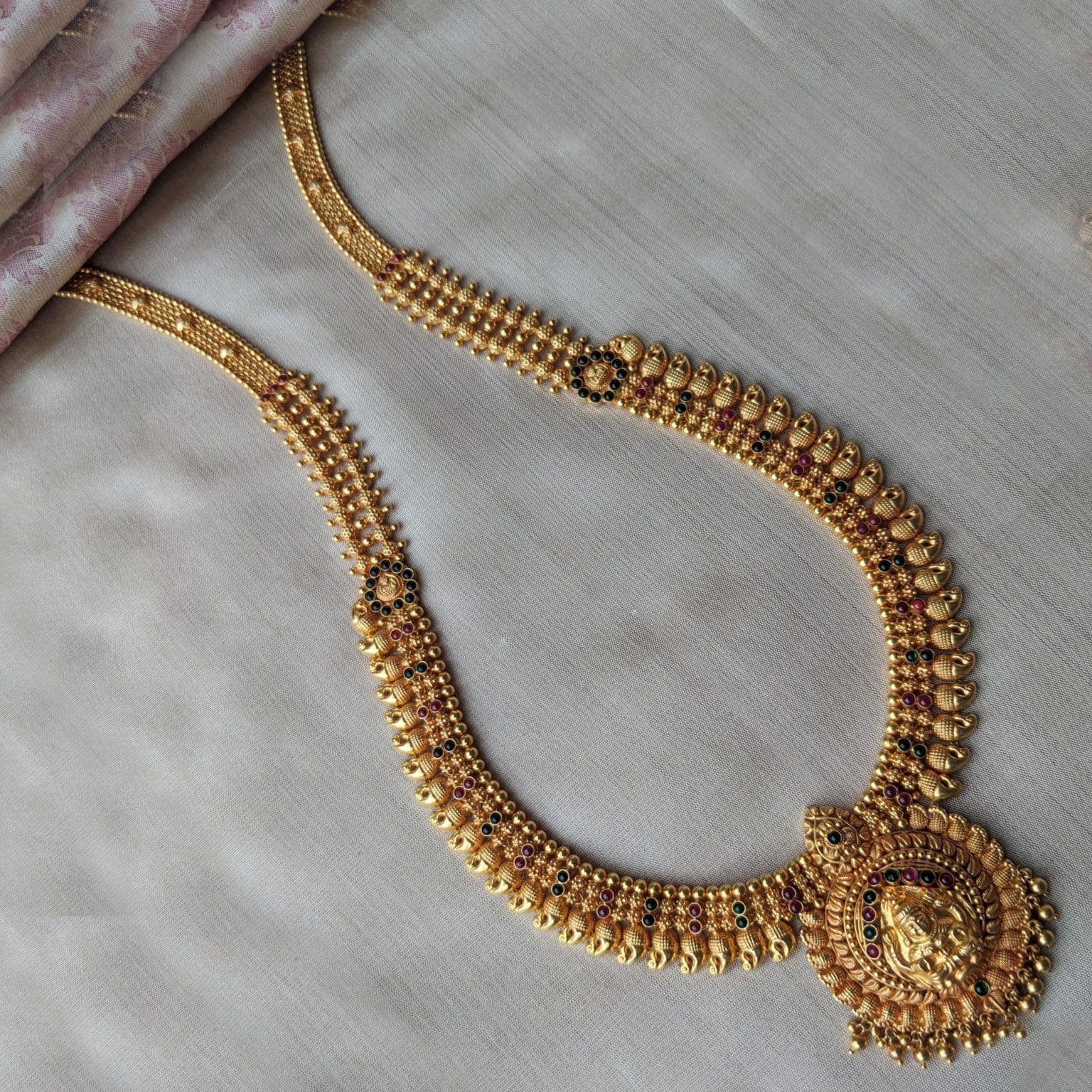 Necklace – Long – 20 Nerigundu Black Thread Jomala | Gujjadi Swarna ...